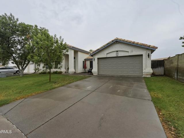 1091 S Crossroads Dr, Gilbert, AZ 85296