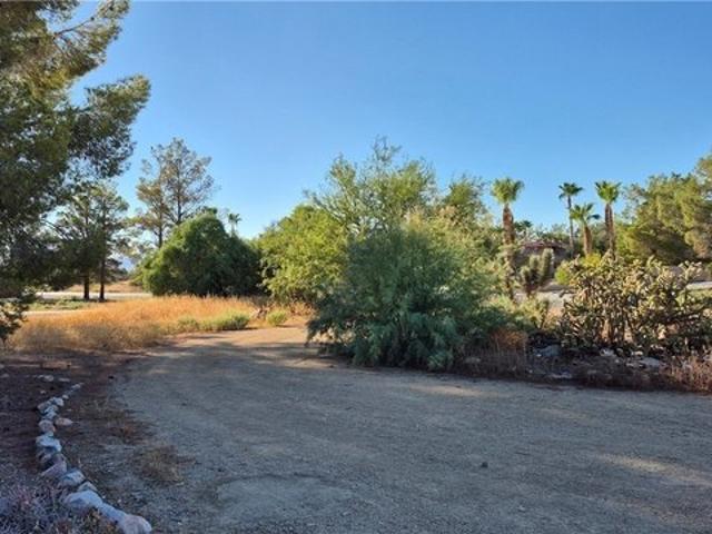 1091 W Amarillo Ave, Pahrump, NV 89048