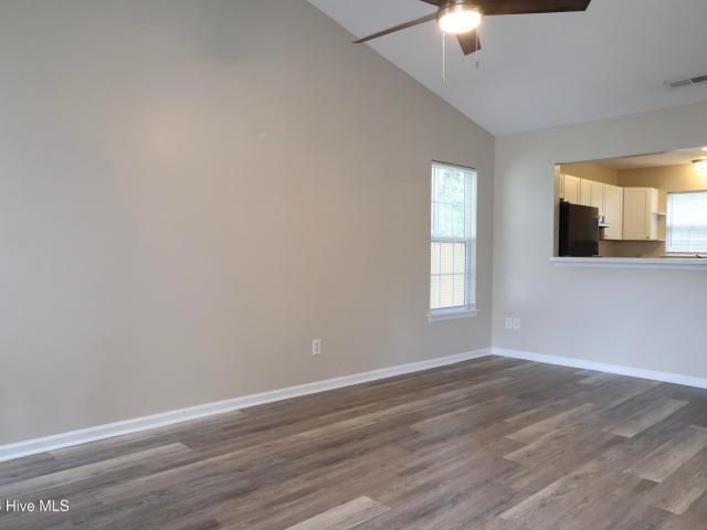 1091 W Pueblo Drive