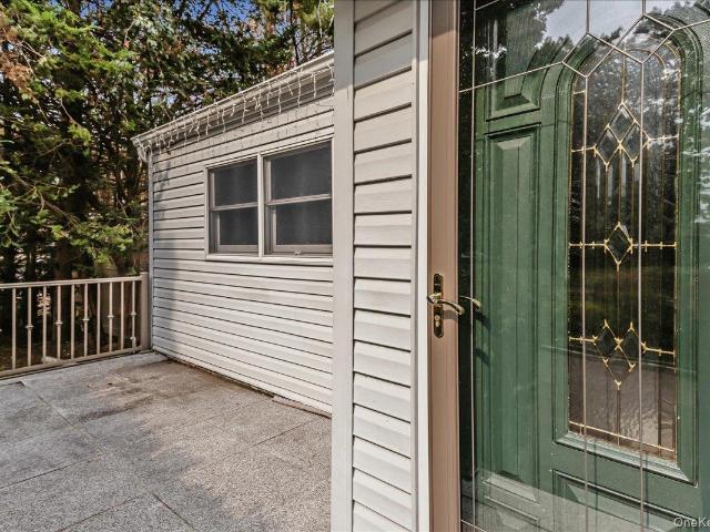 1091 Westminster Avenue