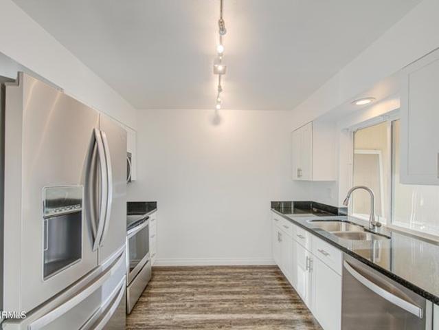10921 W Santa Fe Dr, Sun City, AZ 85351