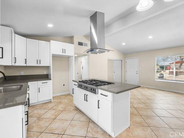 10921 Rome Beauty Dr, California City, CA 93505