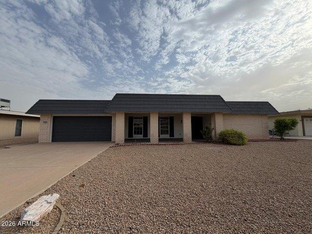 10922 W Welk Dr, Sun City, AZ 85373