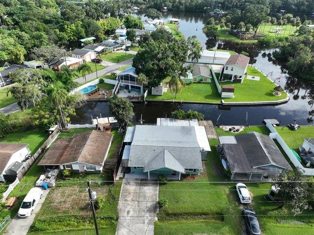 10922 Park Dr, Riverview, FL 33569