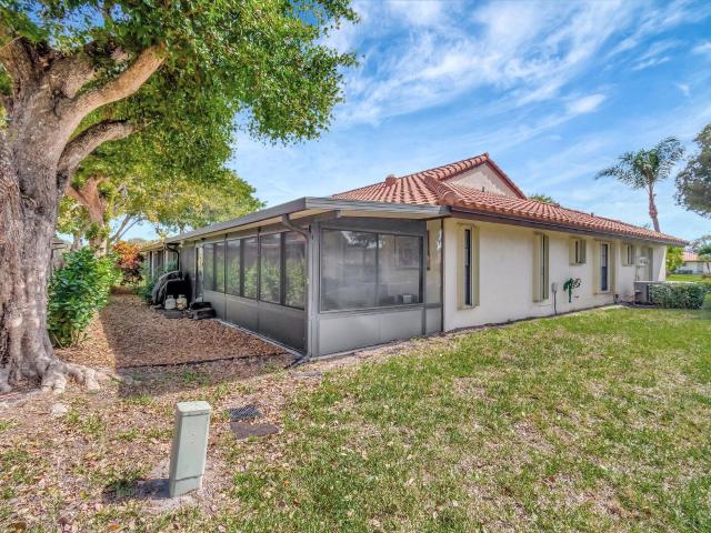 10927 Dolphin Palm Ct, Unit A, Boynton Beach, FL 33437 | MLS #R11063
