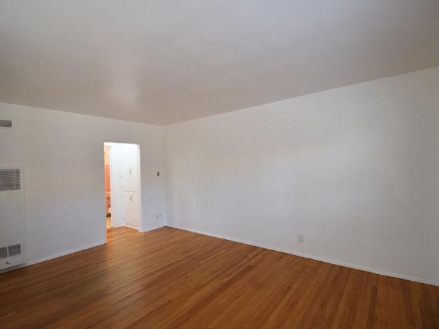 10924 1 Bedroom Apartment for Rent at 10924 Camarillo St, Los Angeles, CA 91602 Mid Town North Hollywood