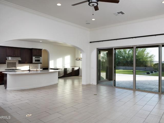 10924 N 136TH Place