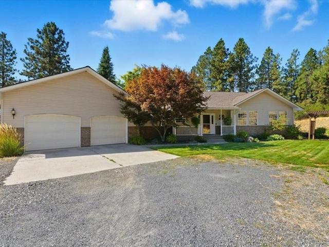 10924 S Latah Ln, Spokane, WA 99223