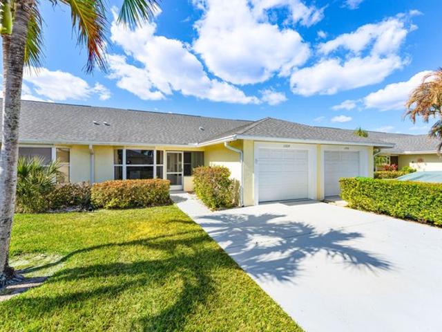 10924 SE Stonehill Ln, Hobe Sound, FL 33455
