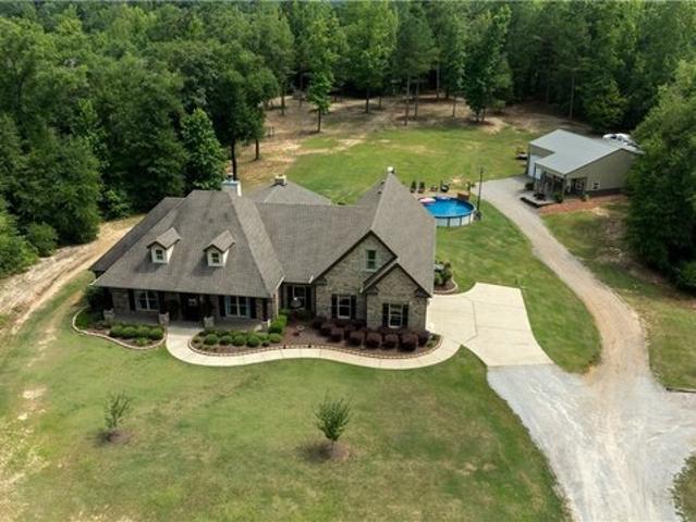 10925 Myers Rd, Moundville, AL 35474