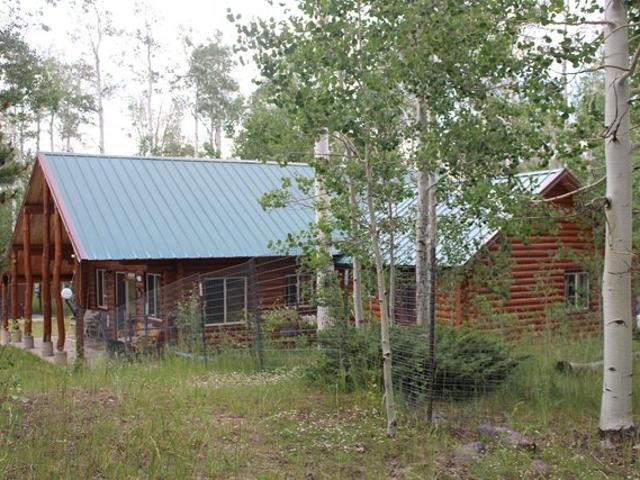 10928 County Road 271, Robertson, WY 82944