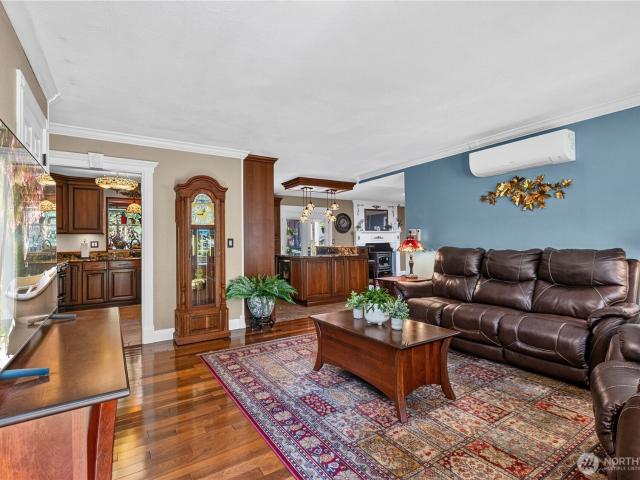 10929 th Street SE