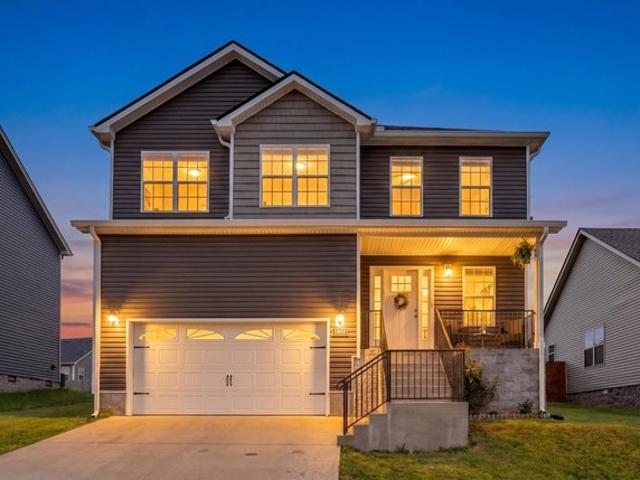 1092 Charles Thomas Dr, Clarksville, TN 37042