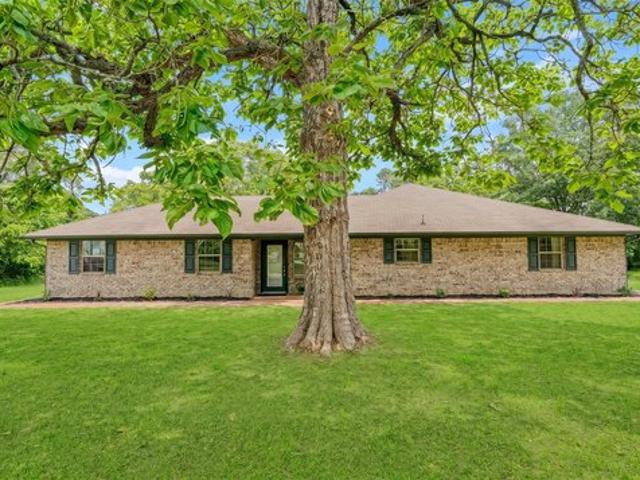 1092 FM 1002 Rd N, Winnsboro, TX 75494