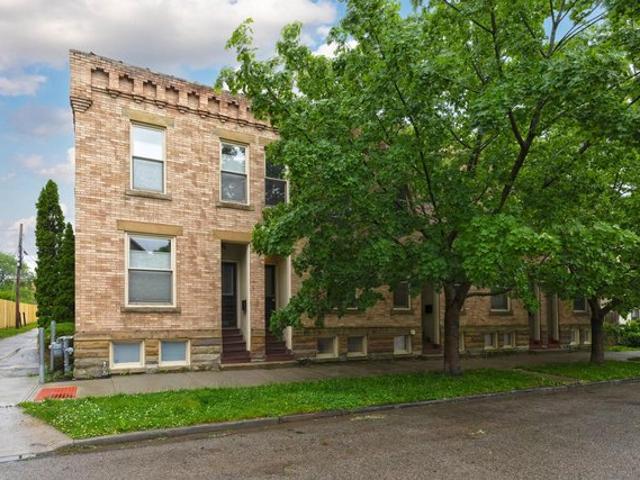 1092 Highland St, Columbus, OH 43201