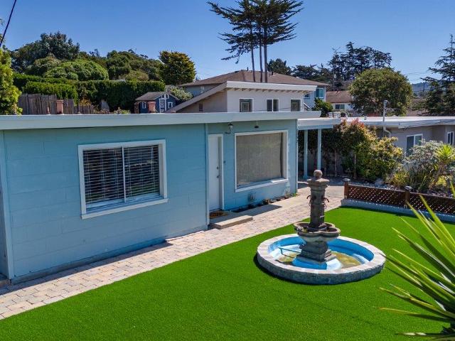 1092 Highland Street