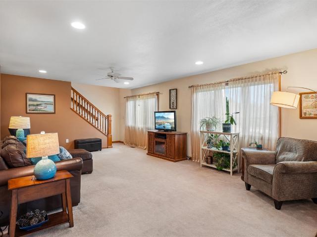 1092 Rose Road