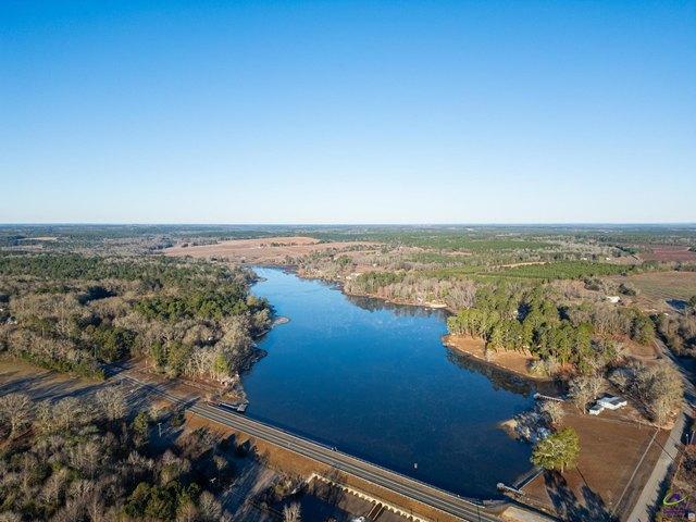 1092 Tommy Purvis Rd, Reynolds, GA 31076