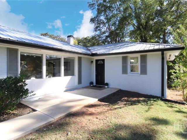 1092 W Lake Dr, Athens, GA 30606 | MLS #CL353411 | Compass