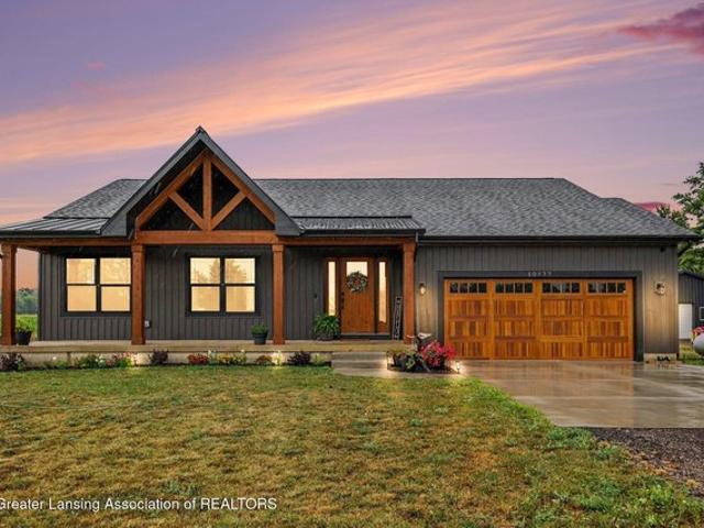 10933 S Wacousta Rd, DeWitt, MI 48820