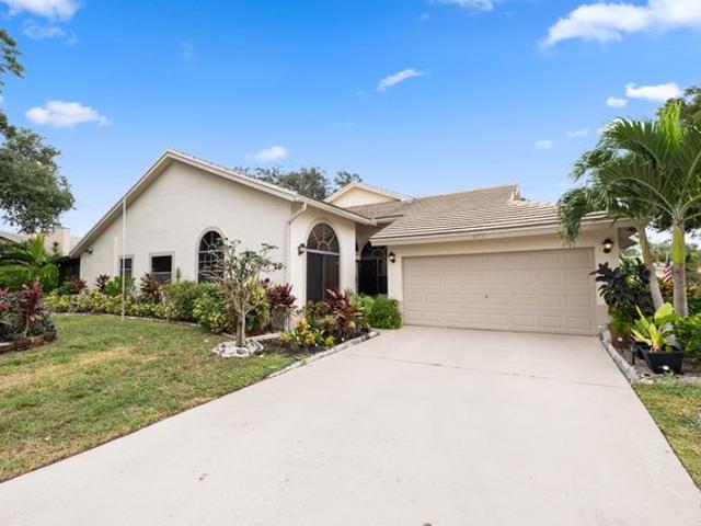 10933 Stafford Cir S, Boynton Beach, FL 33436