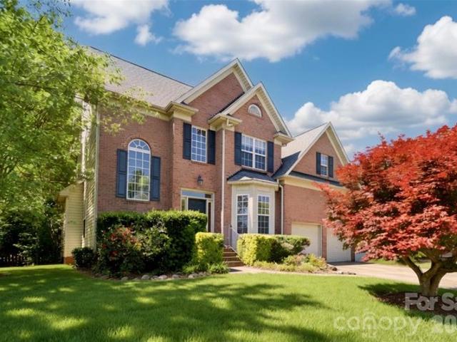 10930 Wyndham Pointe Dr, Charlotte, NC 28213