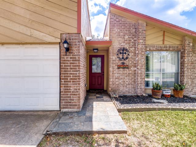 10930 Maple Rock Drive