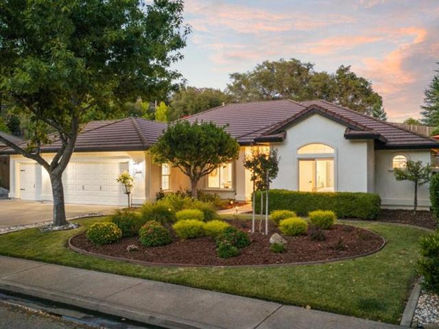 10930 Sunrise Ridge Cir, Auburn, CA 95603