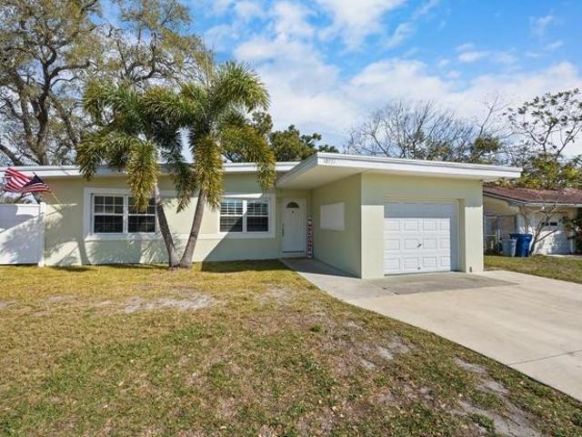 10931 101st Ave, Seminole, FL 33772