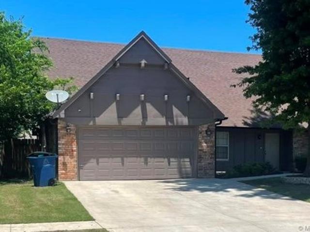10931 E 29th St, Tulsa, OK 74129