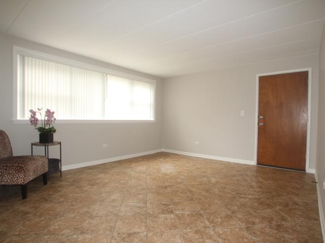 10931 S LLOYD Drive # 1C