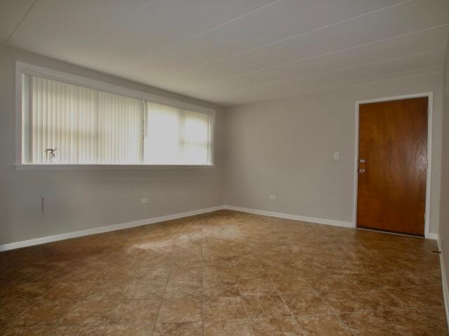 10931 S LLOYD Drive # 1C