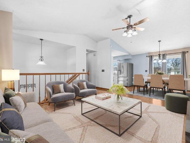 10932 Blake Lane