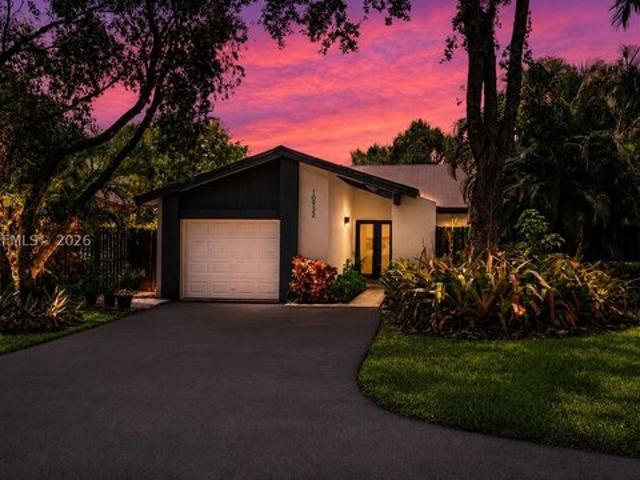 10932 SW 135th Court Cir, Miami, FL 33186