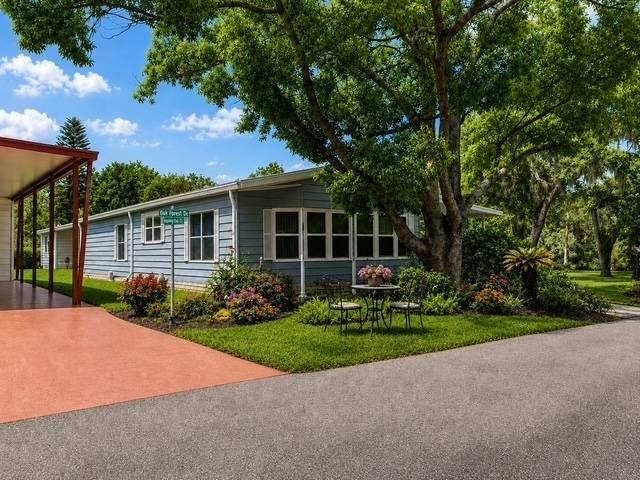 10936 Whispering Oaks Cir, Riverview, FL 33569