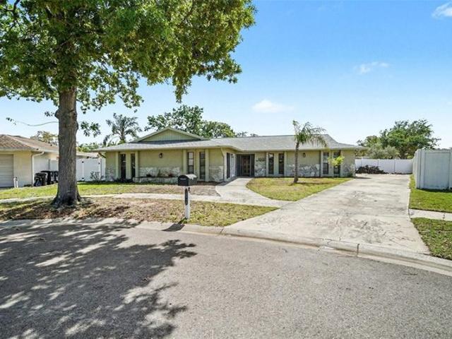 10938 Salt Tree Dr, Port Richey, FL 34668