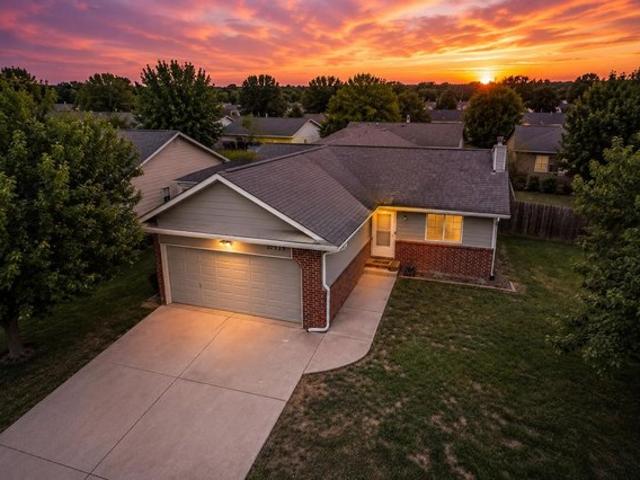 10939 W Dora Ct, Wichita, KS 67209