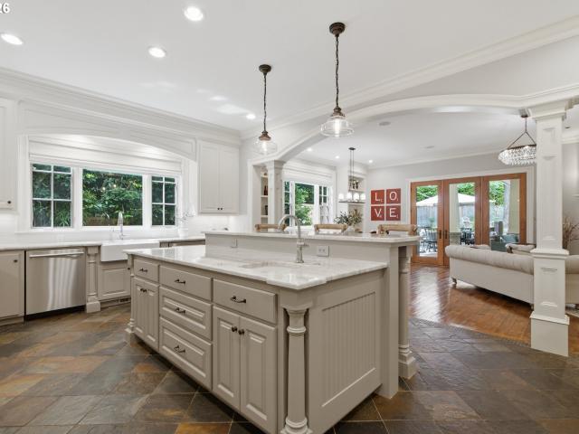 1093 chandler rd