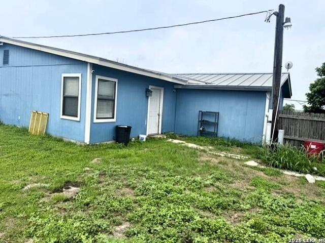 1093 E County Road 5718