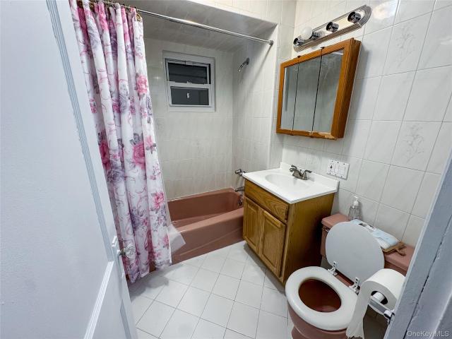 109 3 th street 2nd floor 2BR