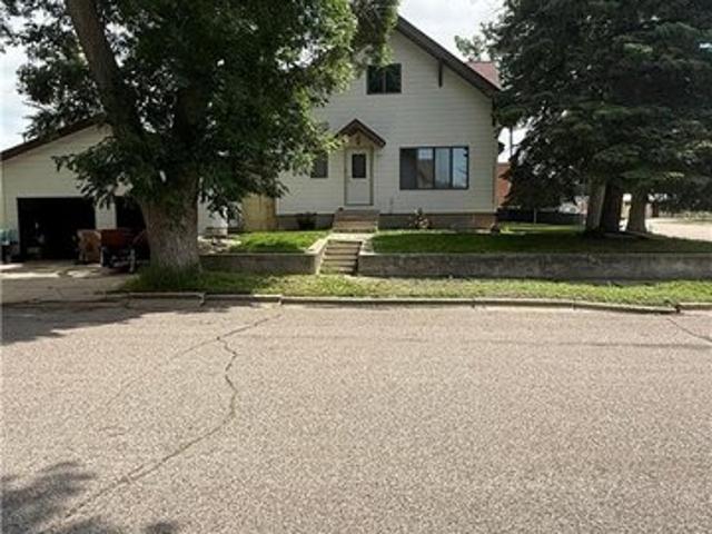 109 3rd Ave N, Brownton, MN 55312