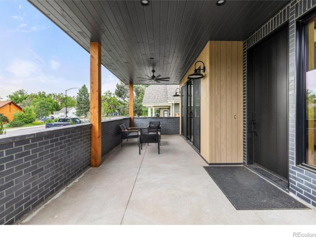 109 3rd Avenue