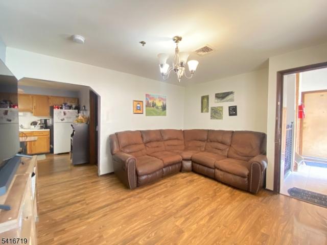 109 111 Fleming Ave