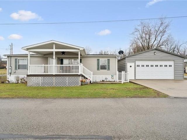 109 1st St, Jefferson, PA 15344
