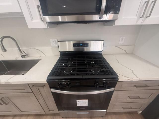 109 2 Bedroom Apartment for Rent at 10640 Victory Blvd, Los Angeles, CA 91606 Mid Town North Hollywood