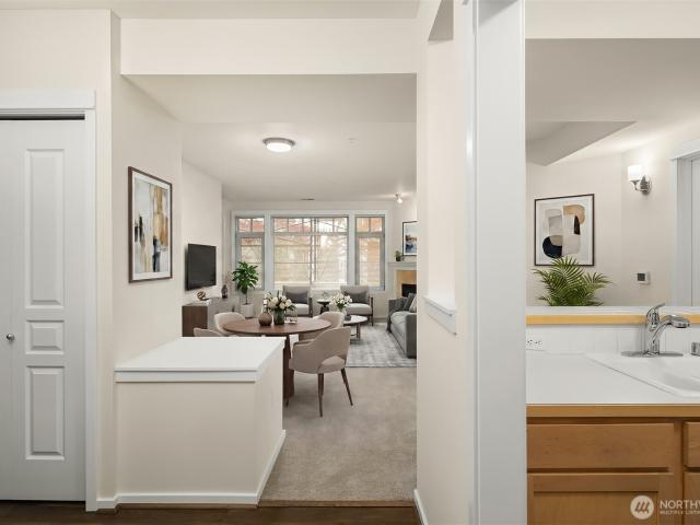 109 2nd St S, Unit 422, Kirkland, WA 98033 | MLS #2516