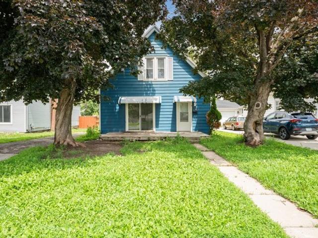 109 5th St NE, Stewartville, MN 55976