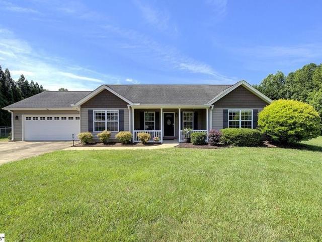 109 Countryglen Ct, Greer, SC 29651