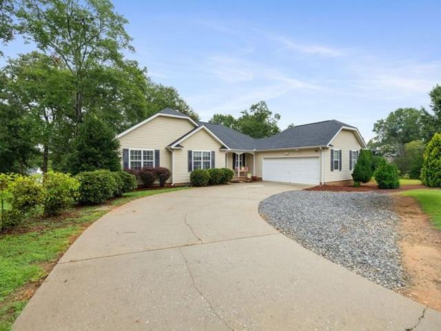 109 Coachman Ct, Anderson, SC 29625