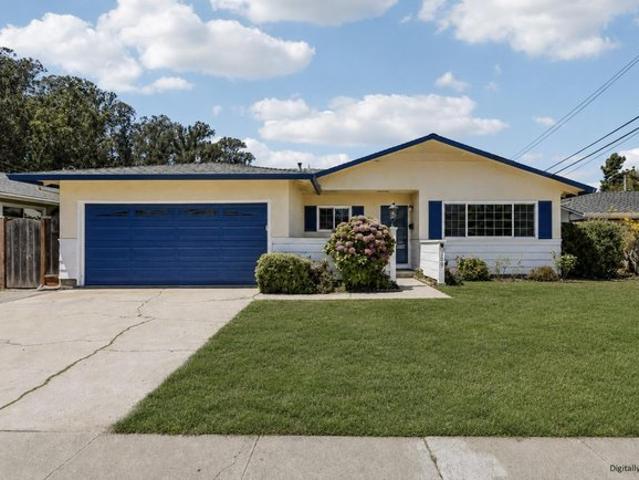 109 Cabrillo St, Capitola, CA 95010